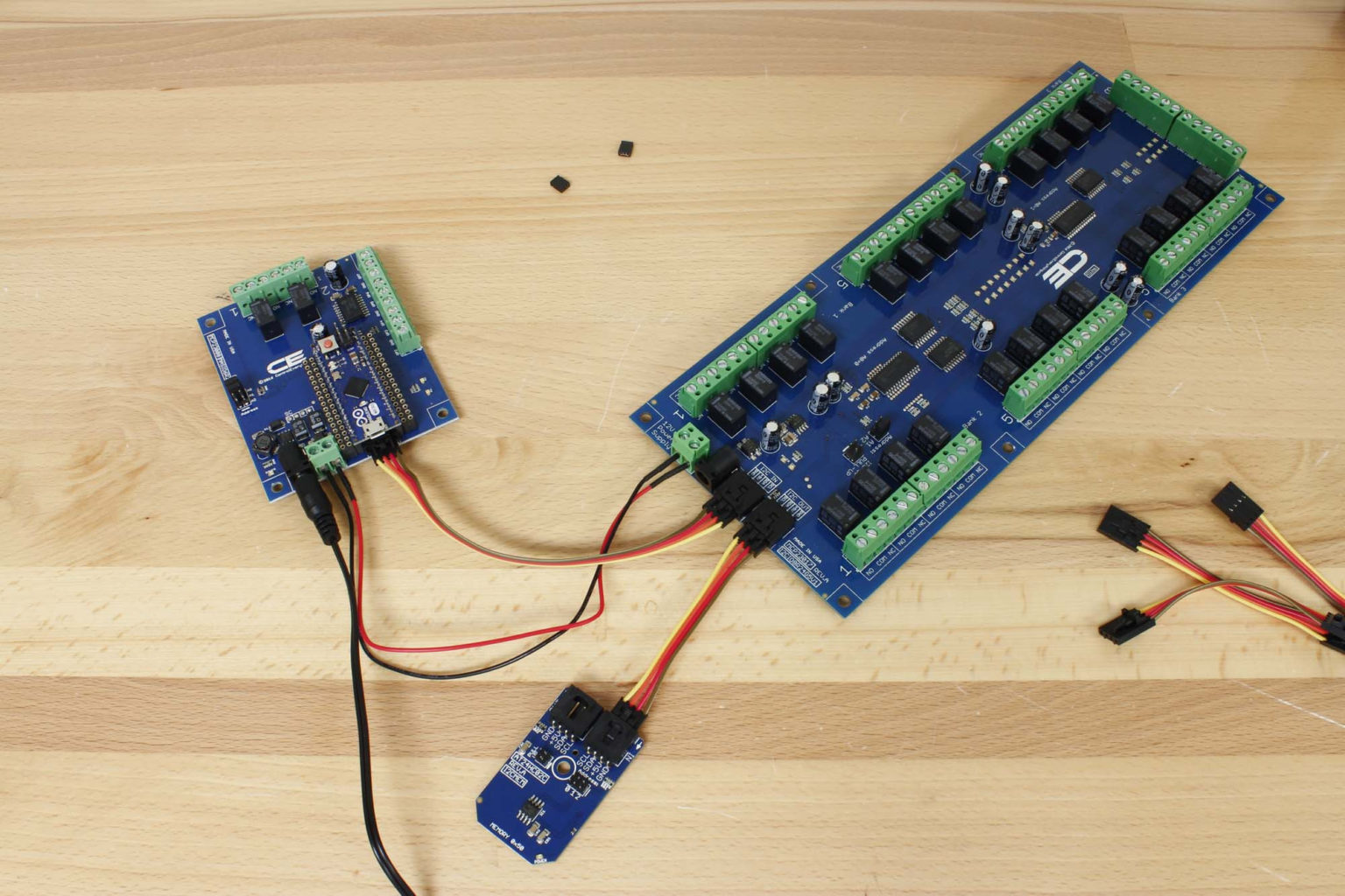 24-Channel 1-Amp SPDT Signal Relay Controller + 8 GPIO with I2C ...